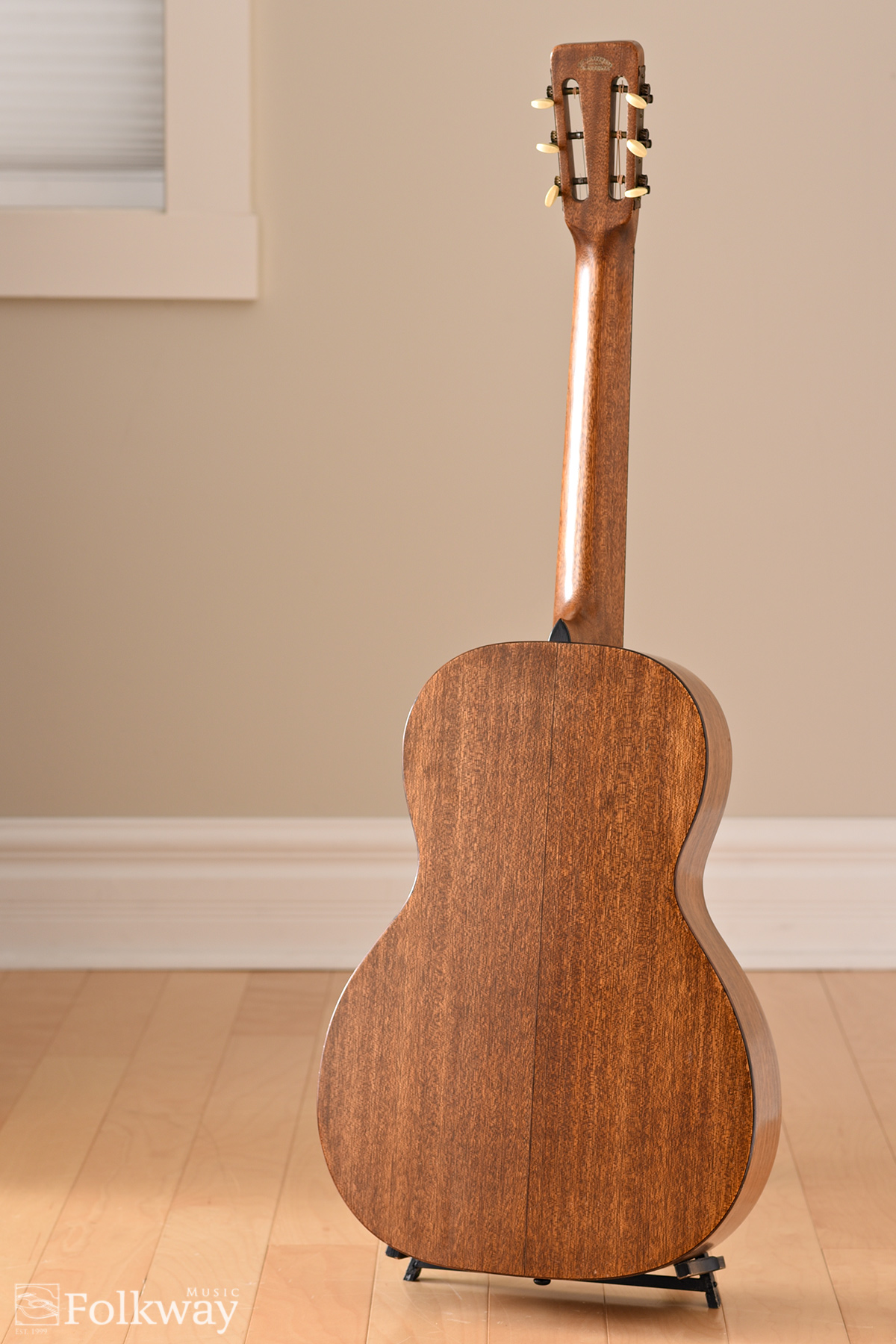 Philippine Mahogany/Lauan?: 1920 0-18 - The Unofficial Martin Guitar Forum